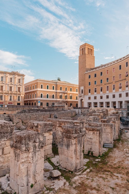 Is Lecce Worth Visiting? 10 Essential Pros and Cons to Consider